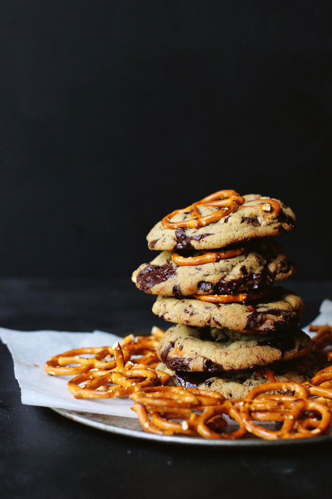 Chocolate Chip Pretzel Cookies | The Sugar Hit