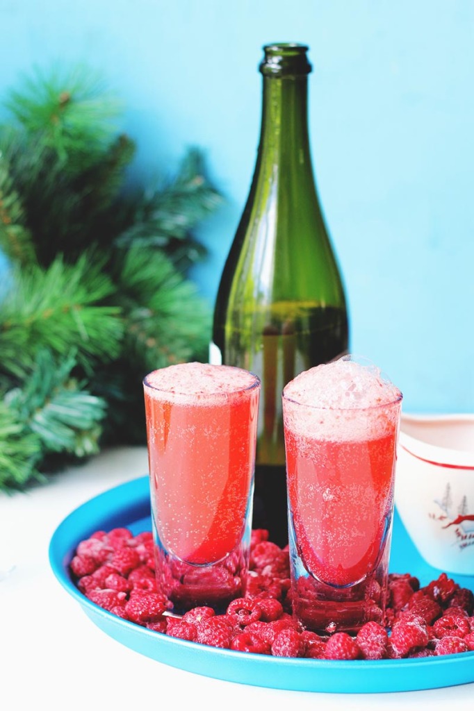 Raspberry Sparklers & Happy Holidays! | The Sugar Hit