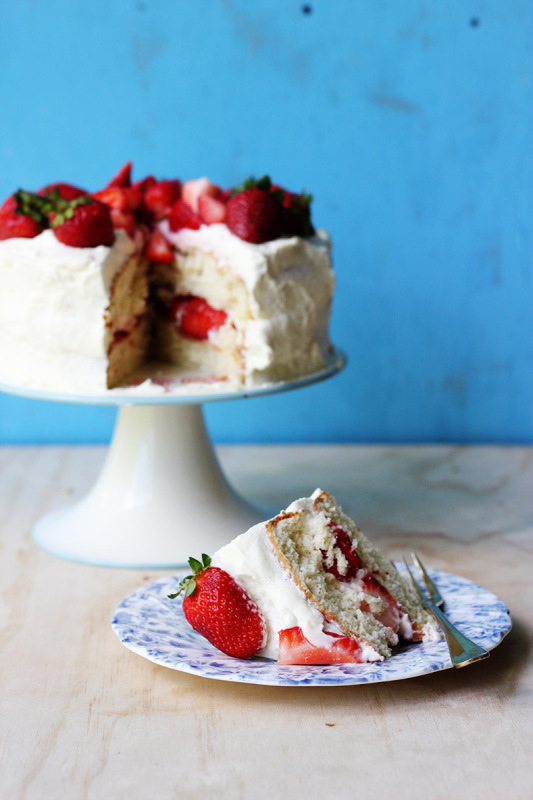 Midsommar Cake // International Eats | The Sugar Hit